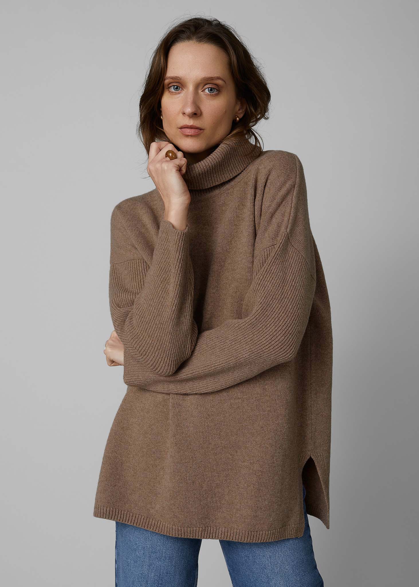 OVERSIZED megztinis aukšta apykakle