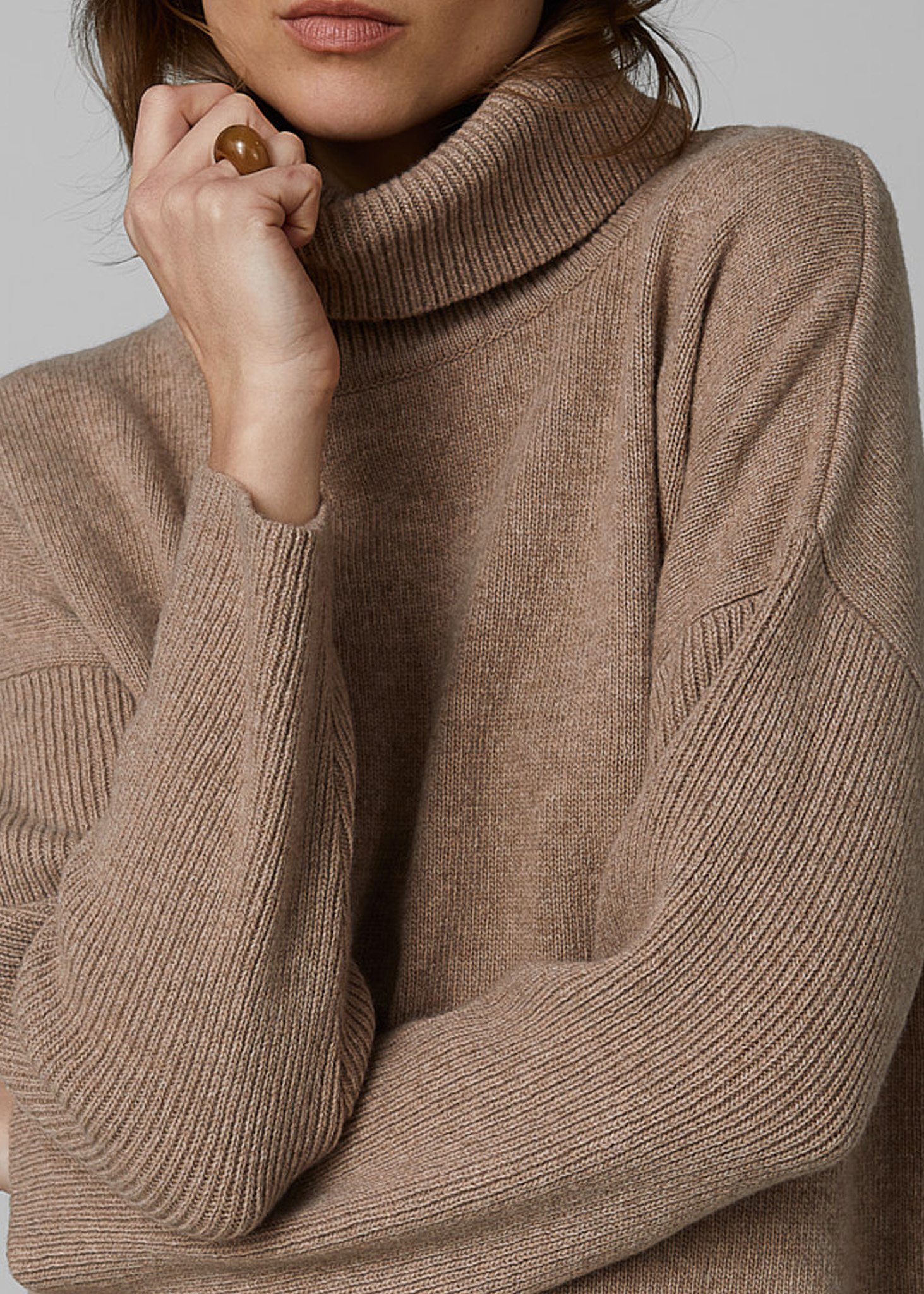 OVERSIZED megztinis aukšta apykakle